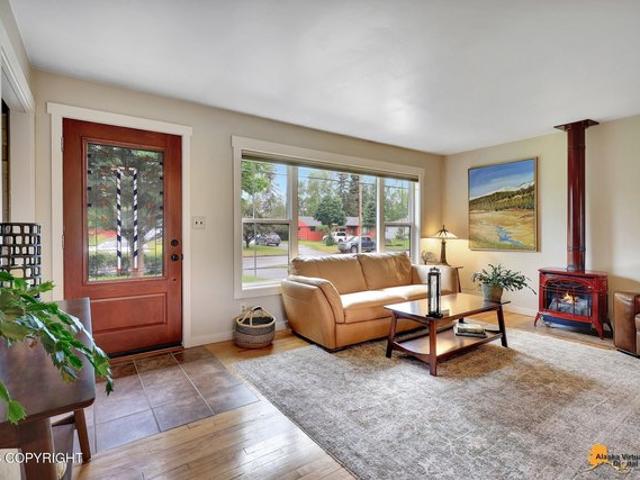 2515 Turnagain Pkwy, Anchorage, AK 99517