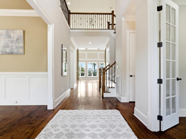 2515 Village Manor Way