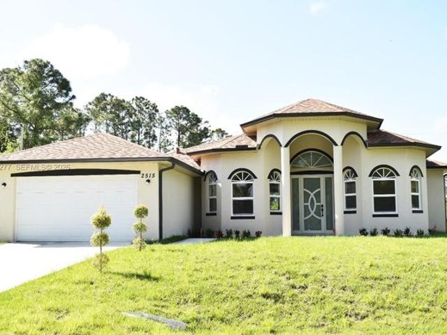 2515 45th St W, Lehigh Acres, FL 33971