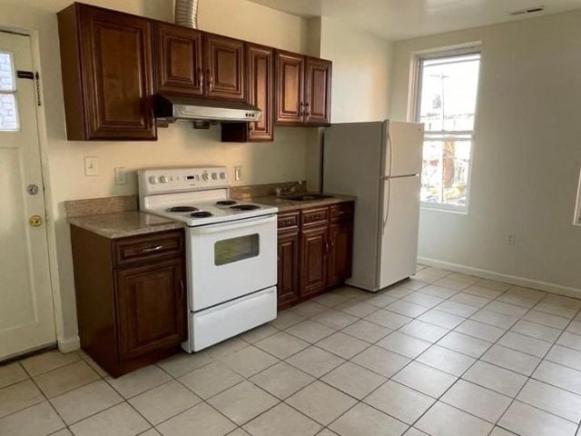 2516 N. Charles St. 1 Bedroom Apartment for Rent at 2516 N Charles St, Baltimore, MD 21218 Charles Village