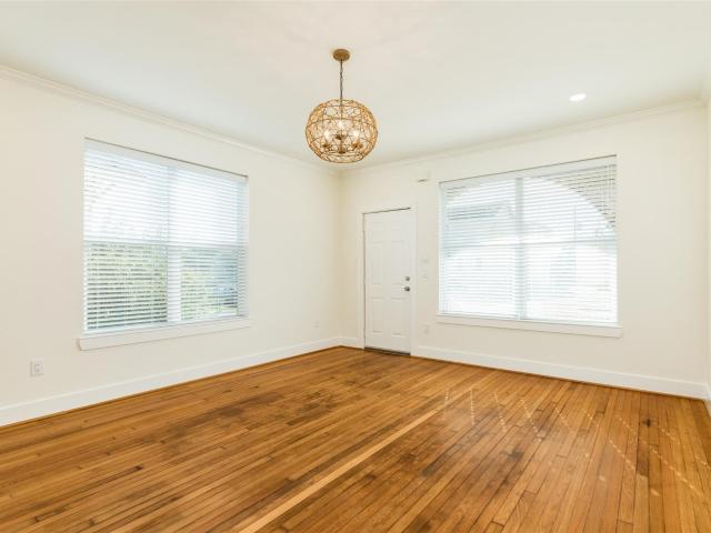 2516 Avenue K Unit 1