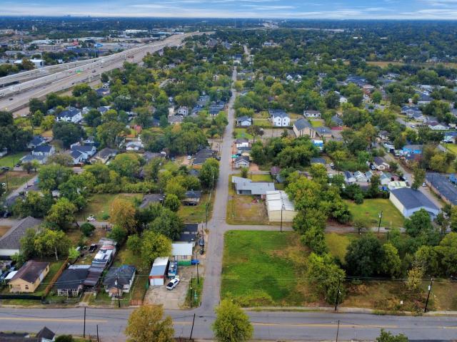 2516 Brewster St, Houston, TX 77026 | MLS #31879