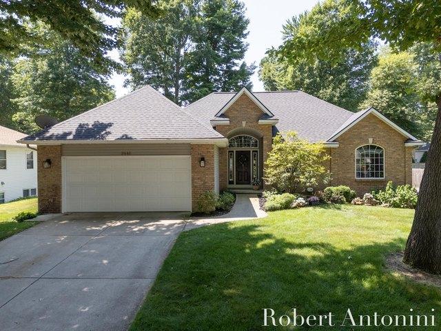 2516 Golfbury Dr SW, Wyoming, MI 49519