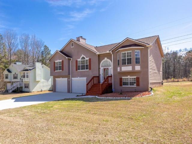 2516 Johnsbrooke Dr, Lithia Springs, GA 30122 | MLS #7743 | Compass