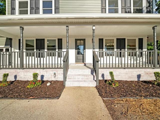 2516 Locust Grove LN