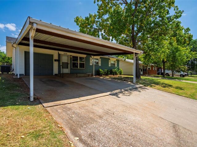 2516 Queensbury Road