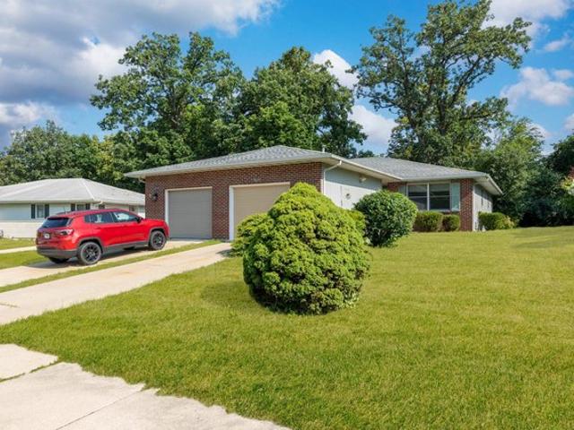 2516 Red Oak Trl, Crest Hill, IL 60403