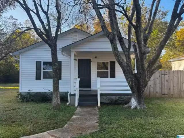 2516 15TH ST N, HUEYTOWN, AL 35023