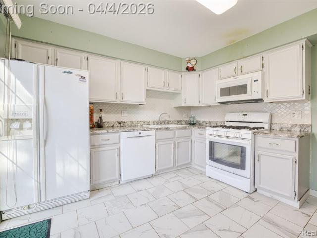 25178 Maplebrooke Drive