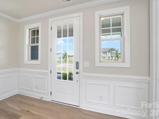2517 Mabel Lane
