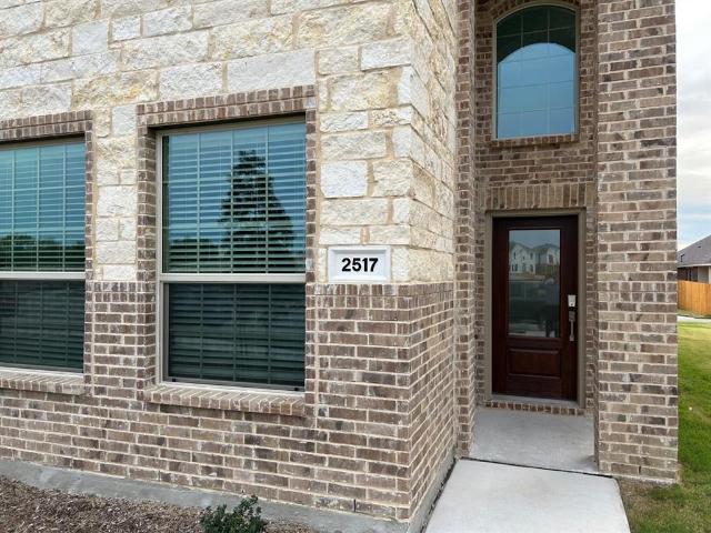 2517 Maplehurst Drive