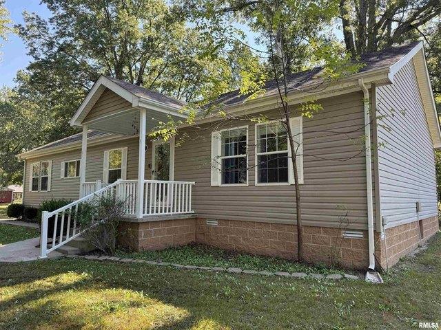2517 N 14th St, Herrin, IL 62948