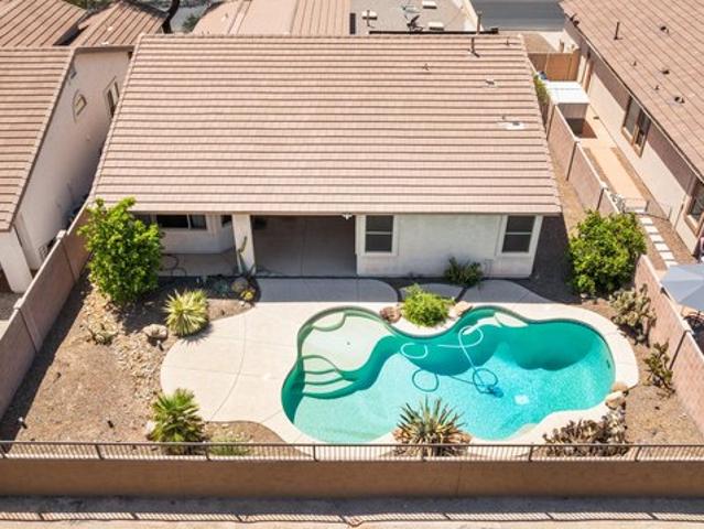2517 N Raven Cir, Mesa, AZ 85207