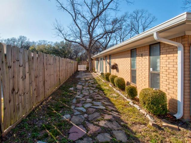2517 Nantucket Dr, Sherman, TX 75092 | MLS #21147