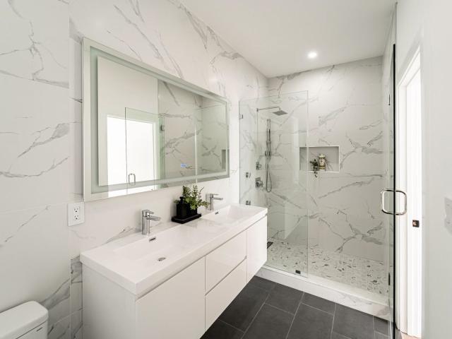 2517 Ontario Road NW Unit# PH8, Washington, US, DC