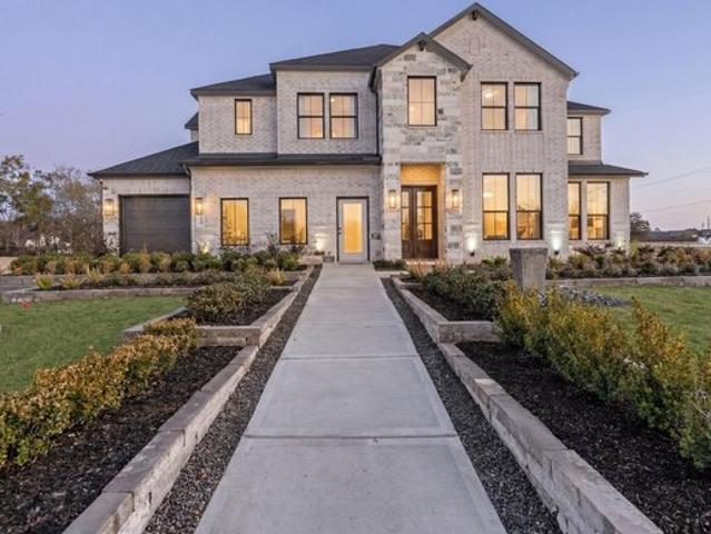 2517 Barton Creek Trl, Friendswood, TX 77546