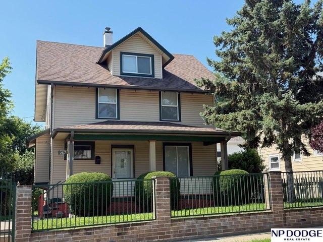 2517 G St, Omaha, NE 68107