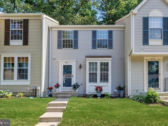 2517 Log Mill Ct, Crofton, MD 21114