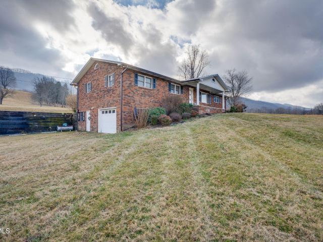 2517 Sinking Creek Road