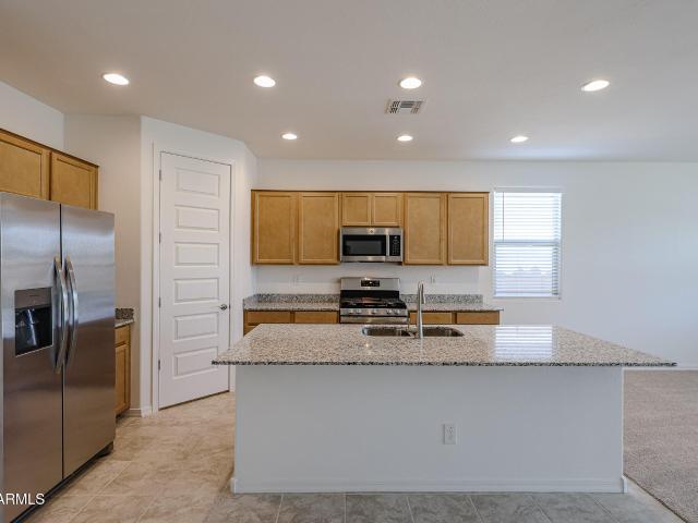 25183 N 172nd Drive