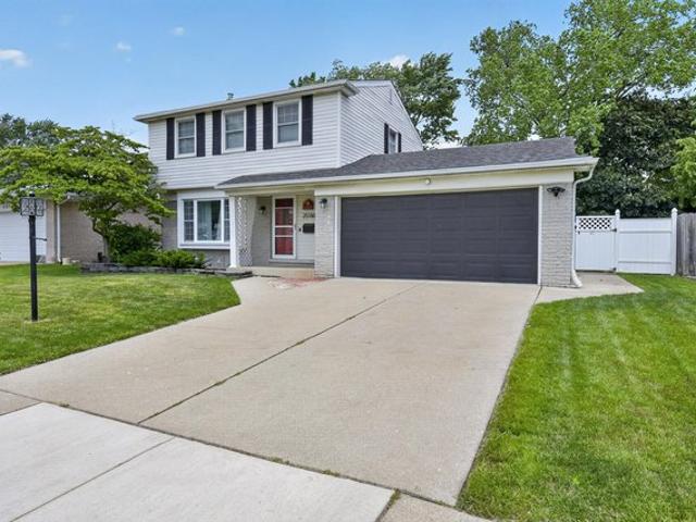 25186 Anna St, Taylor, MI 48180