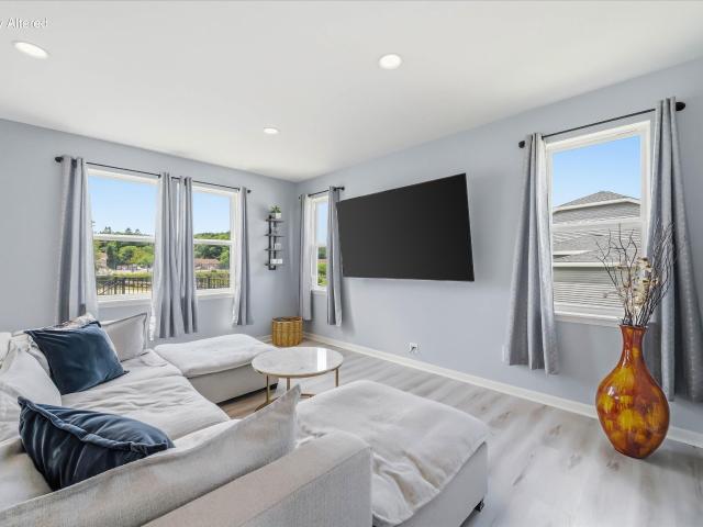 2518 Marie Cir