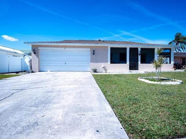 2518 Bowmer Dr, Kissimmee, FL 34744