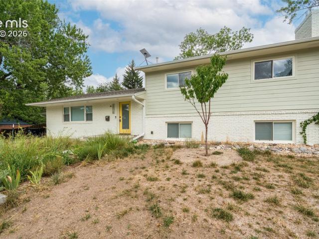 2518 Fairview Circle
