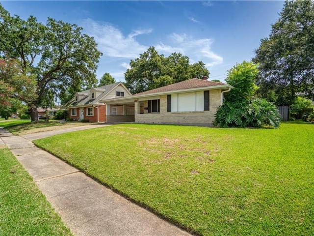 2518 Somerset Drive
