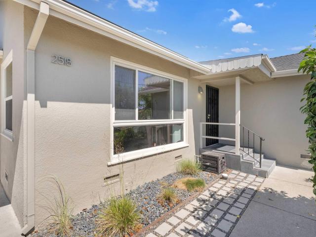 2518 Tara Hills Dr