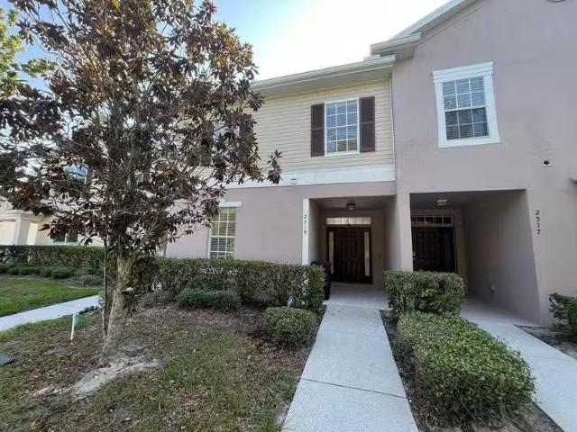 2519 Old Kent Circle Kissimmee, FL 34758 1 2519 Old Kent Ci.