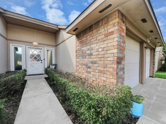 2519 Colonial Ridge Drive