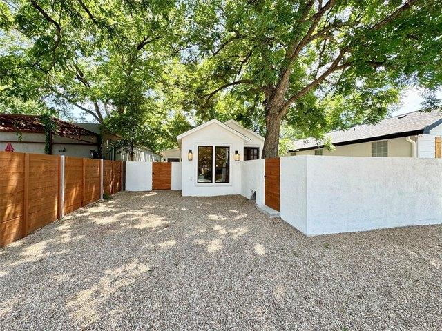 2519 E 4th St Unit 1, Austin, TX 78702