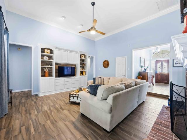 2519 E Pebble Beach Drive
