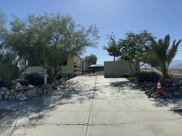 2519 Pine Ave, Thermal, CA 92274