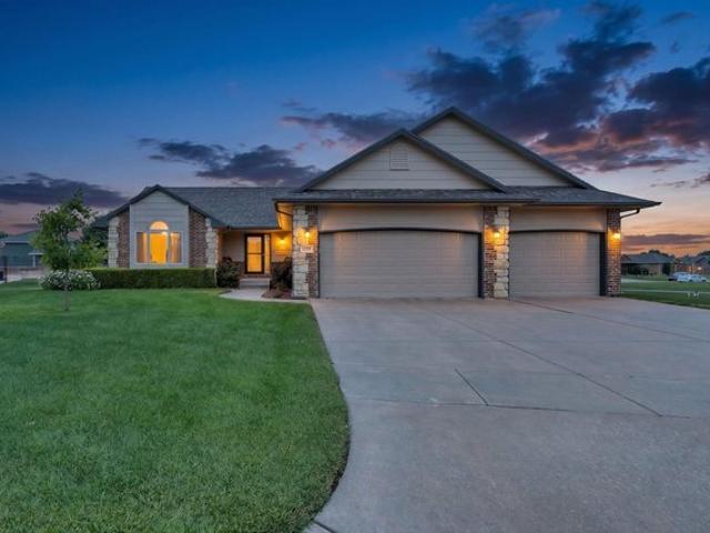 2519 W Rio Vista Ct, Wichita, KS 67204