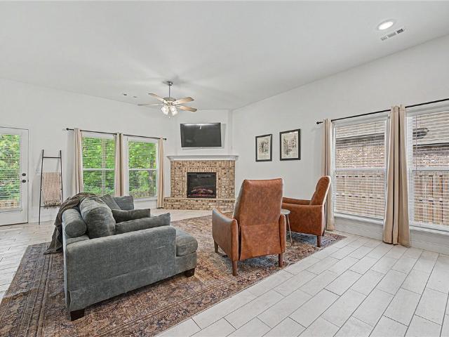 2519 Westbrook Loop
