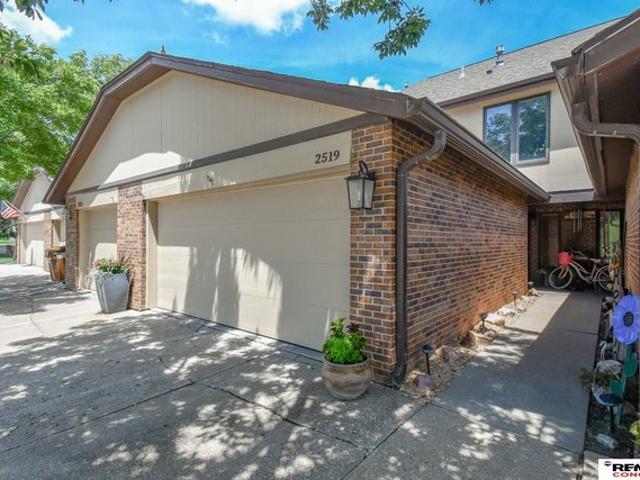 2519 Winding Way, Lincoln, NE 68506