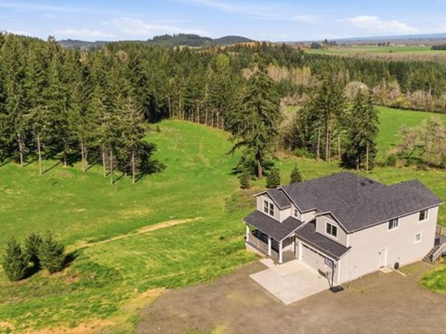 25105 Water Ln, Monroe, OR 97456