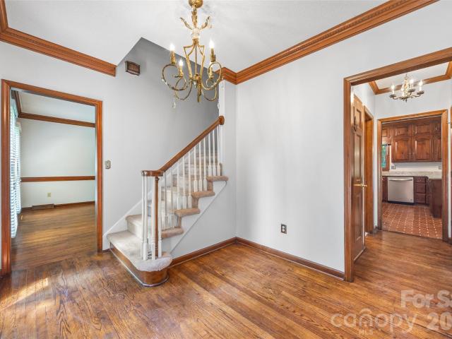2510 Meredith Court