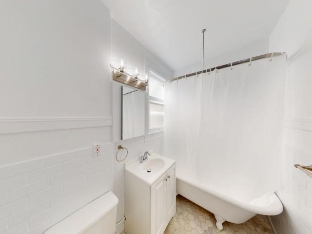 2510 Bancroft Way 3 Bedroom Apartment for Rent at 2510 Bancroft Way, Berkeley, CA 94704 Southside
