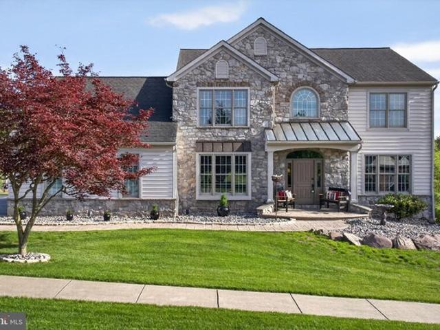 2510 Donlenik Dr, York, PA 17402