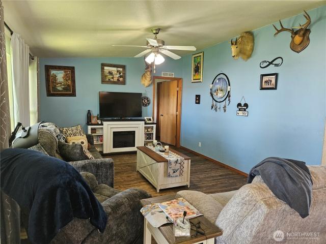 2510 Highway 281 N