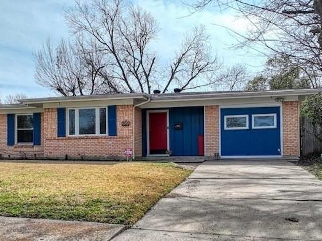 2510 Highwood Dr, Dallas, TX 75228