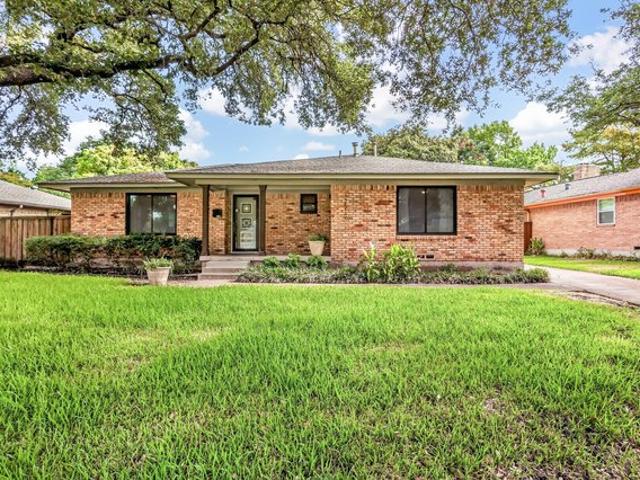 2510 Pinebluff Dr, Dallas, TX 75228