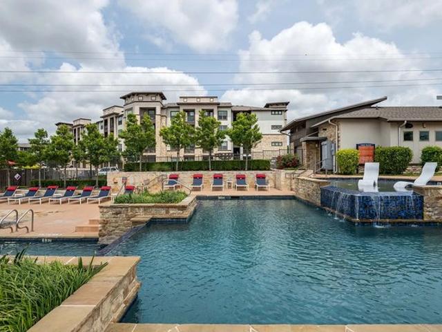 2510 S 31st St, Temple, TX 76504