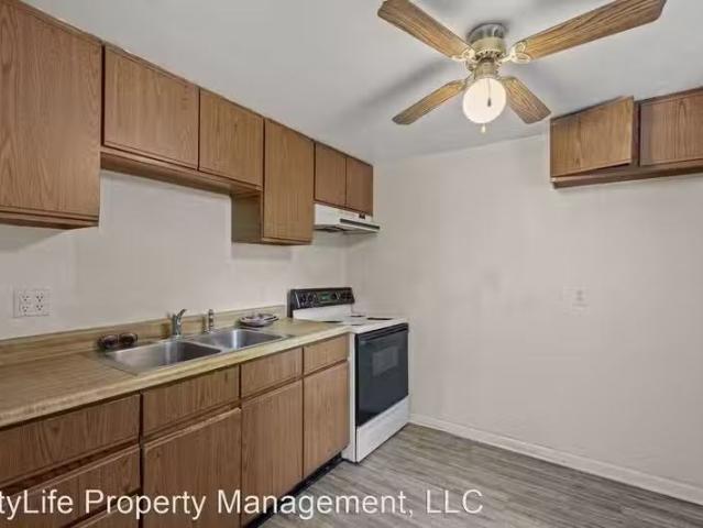 2510 School Street 2510 School Street Apt. C 2510 School.