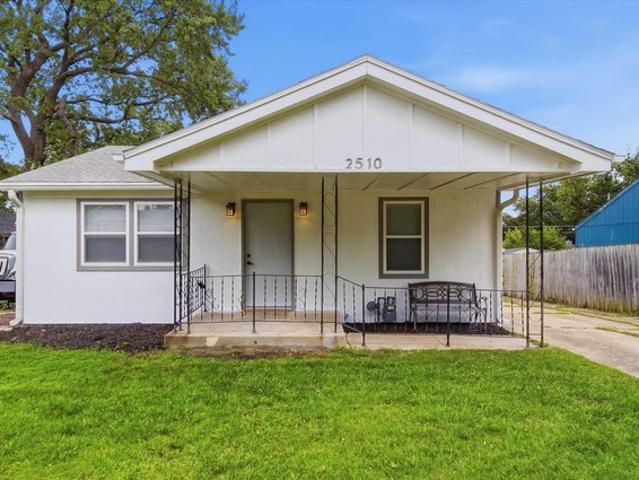 2510 SE Wisconsin Ave, Topeka, KS 66605