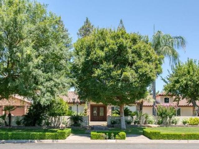 2510 W San Ramon Ave, Fresno, CA 93711