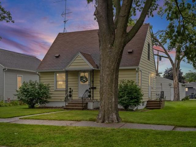 2510 Wood St, La Crosse, WI 54603